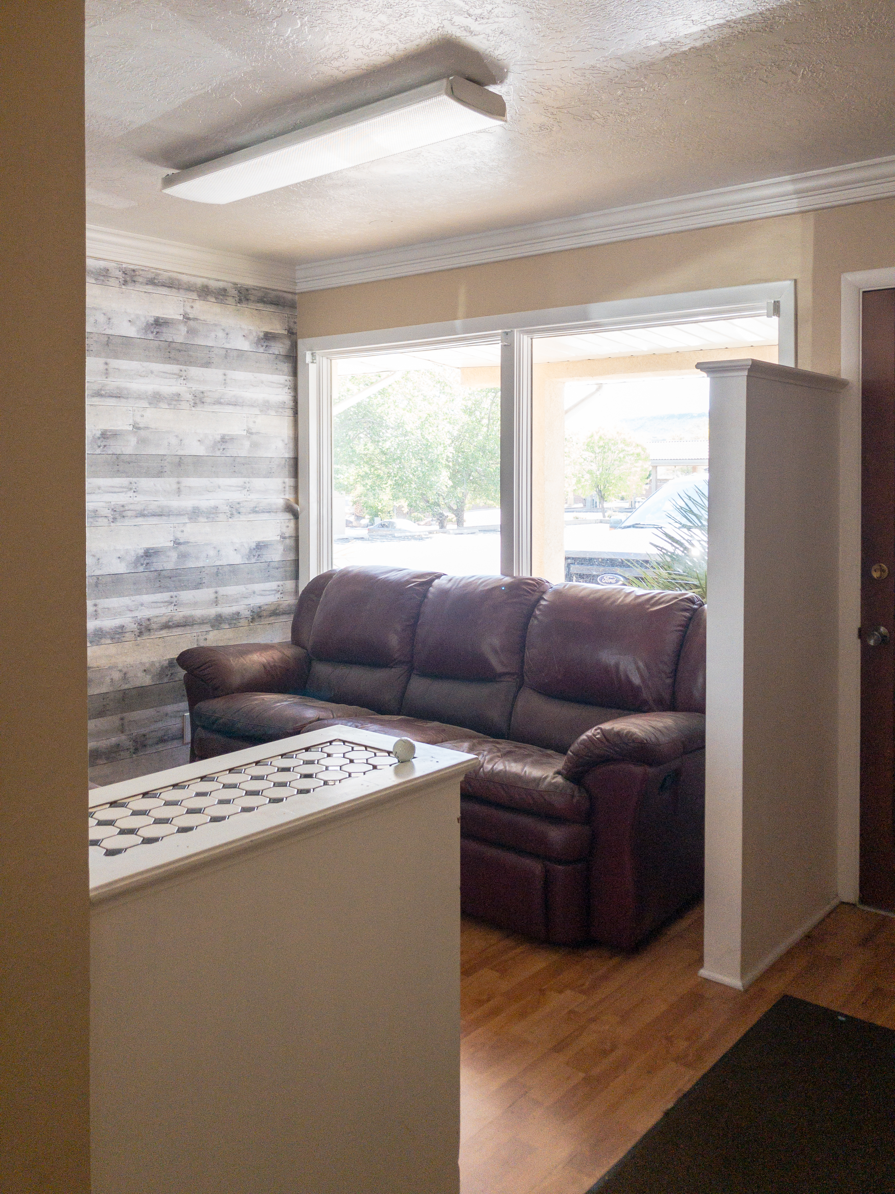 A Reception Area You'll Want to Live In | Charity Room Makeover ...